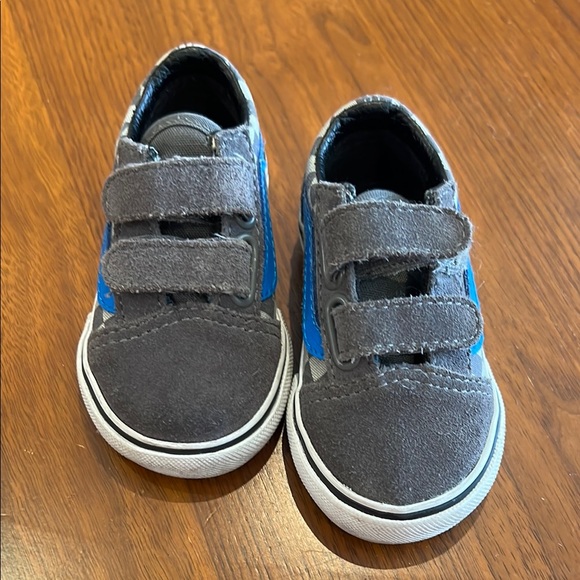Vans | Shoes | Vans Gray And Blue Velcro Sneakers With Sporty Design ...